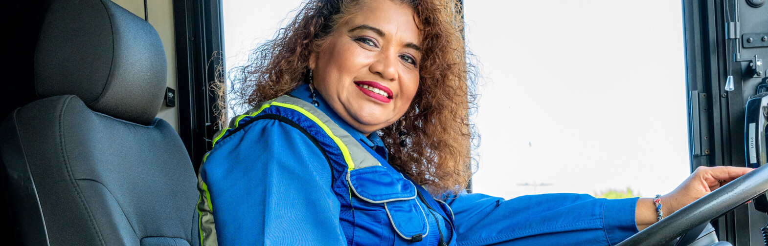 Job RATP Dev USA - Asheville NC, Up to $7000 bonus! Become a Bus Driver ...